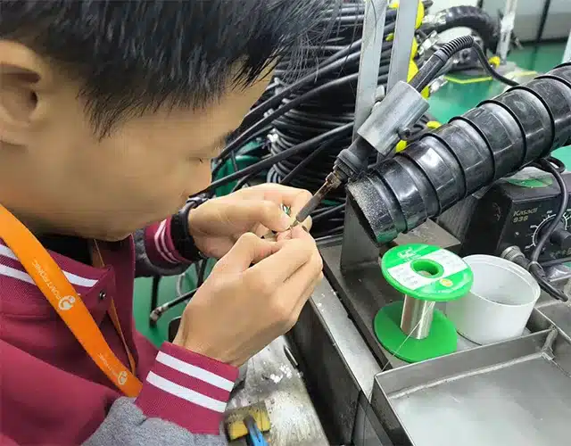 Custom DisplayPort Cable | Romtronic