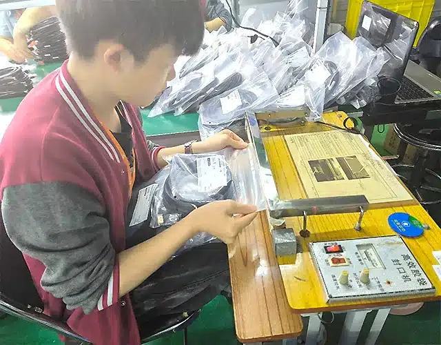 Custom DisplayPort cable manufacturer | Romtronic